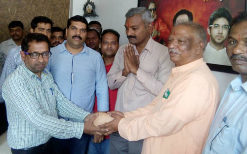Shivsamarth Konkan Trust felicitate HJS for its Dharmakarya - Hindu ...